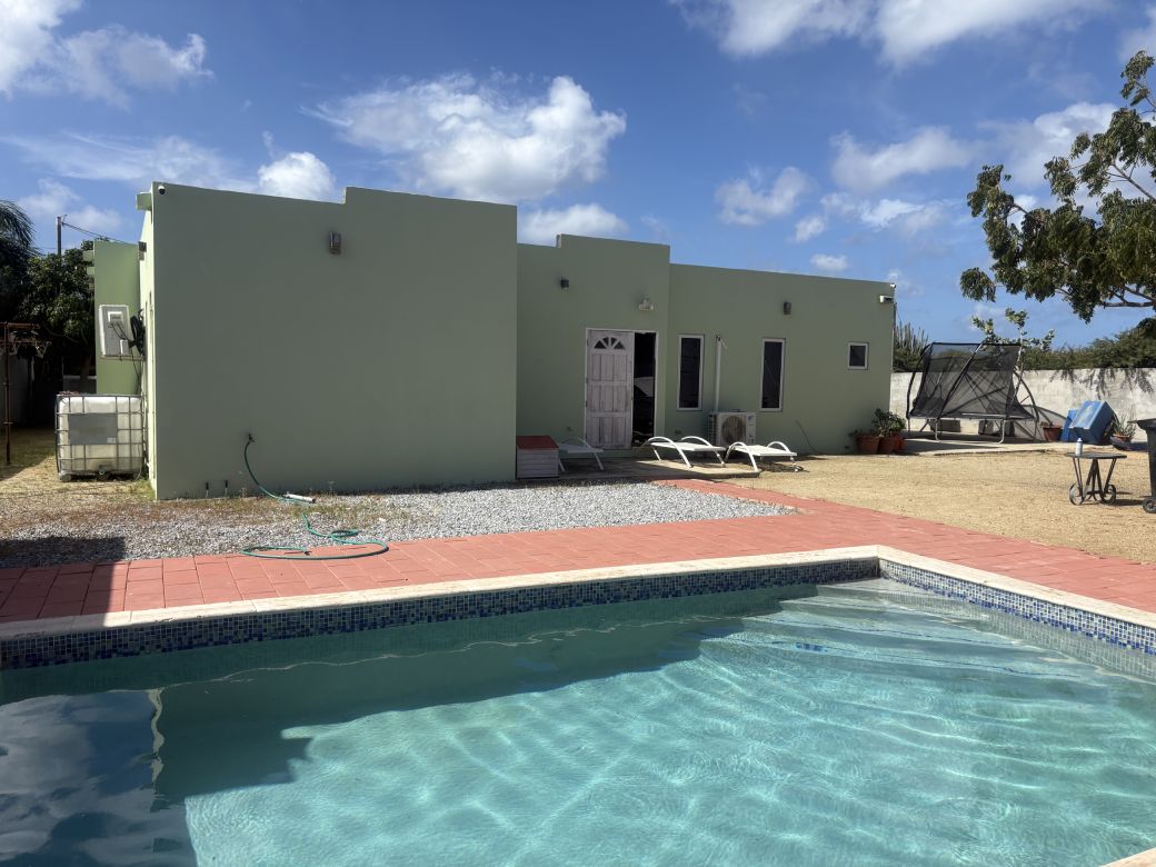 Cas di Paloma 21-A, Ultimate Paradise for Sale in Oranjestad