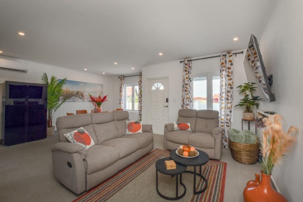 Spacious 3 Bedroom and 2 Bathrooom Villa at Pavia, Aruba